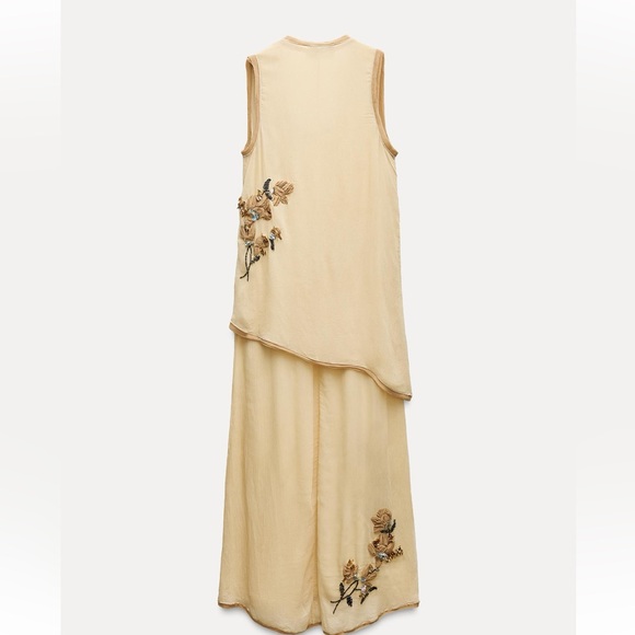 Zara | Dresses | Zara Embroidered Flower Top Dress | Poshmark